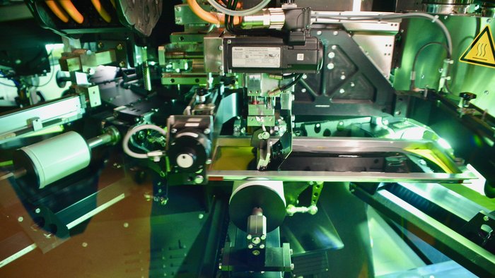 Screen printing on plastic packaging | H&K Müller